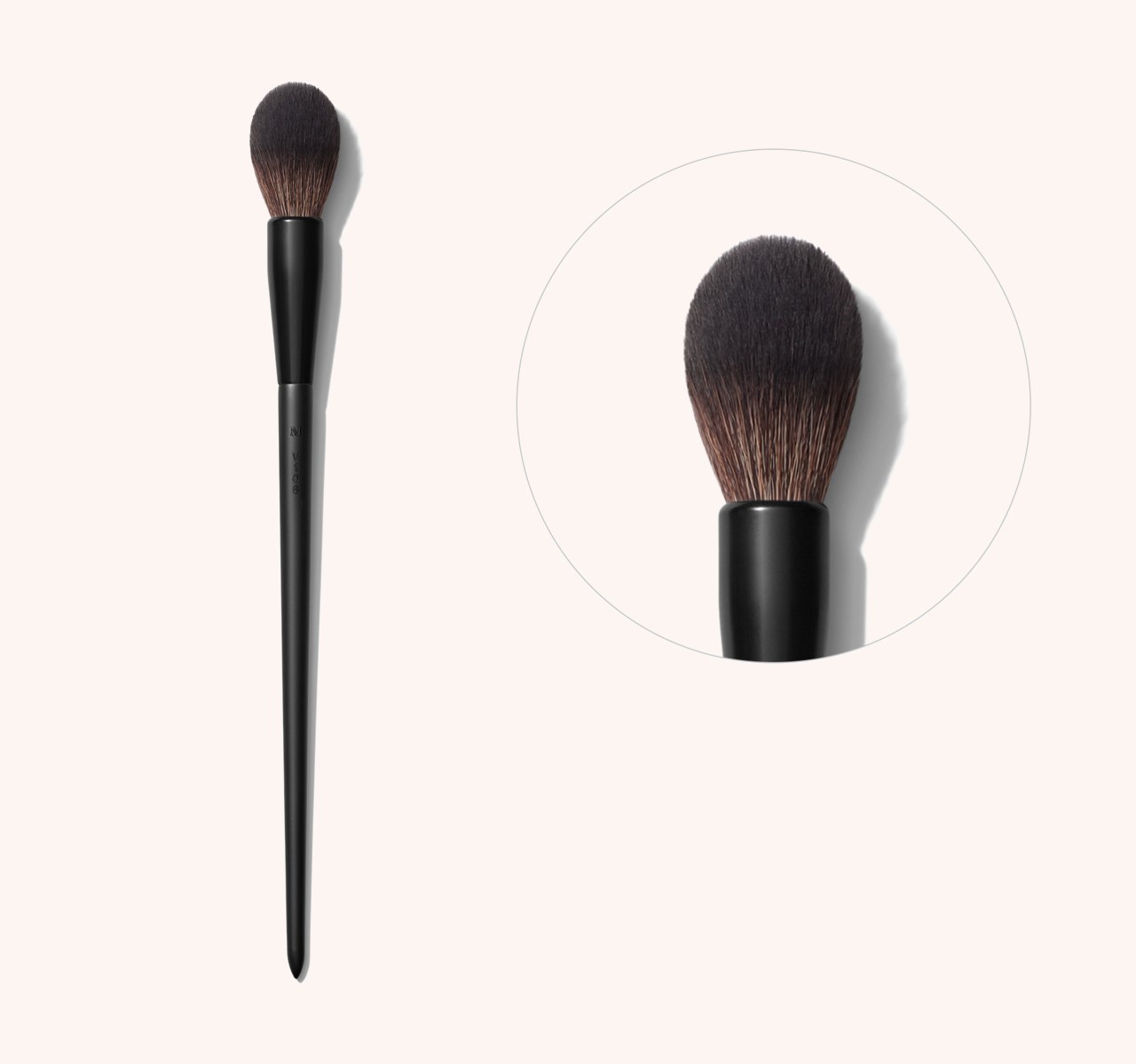 V106 Precision Blush Brush Morphe Kicks